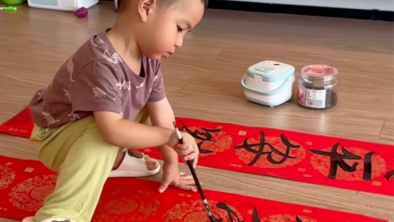 China boy goes viral for calligraphy skills, effortlessly writing with ...